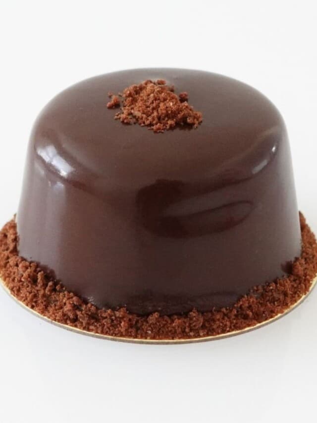 Indulge in Decadence: Chocolate Truffle Mousse Dessert Box - Cupcake ...