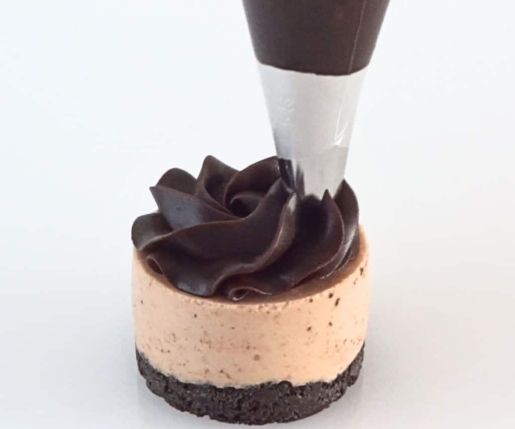 Ferrero Rocher Mini Cheesecakes: Indulge in the Ultimate Treat!